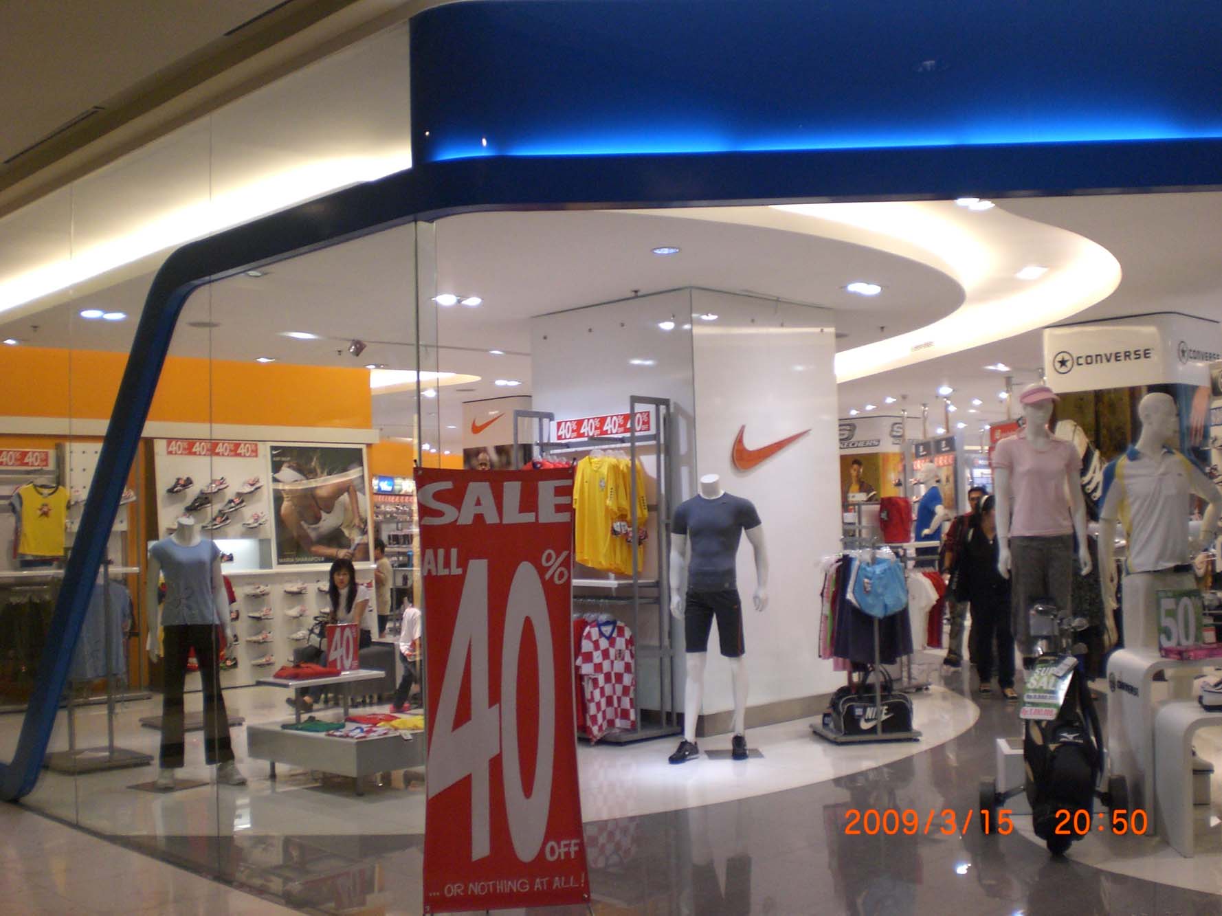 Planet Sports Boutique at Grand Indonesia Mall by WIDE.interior ...