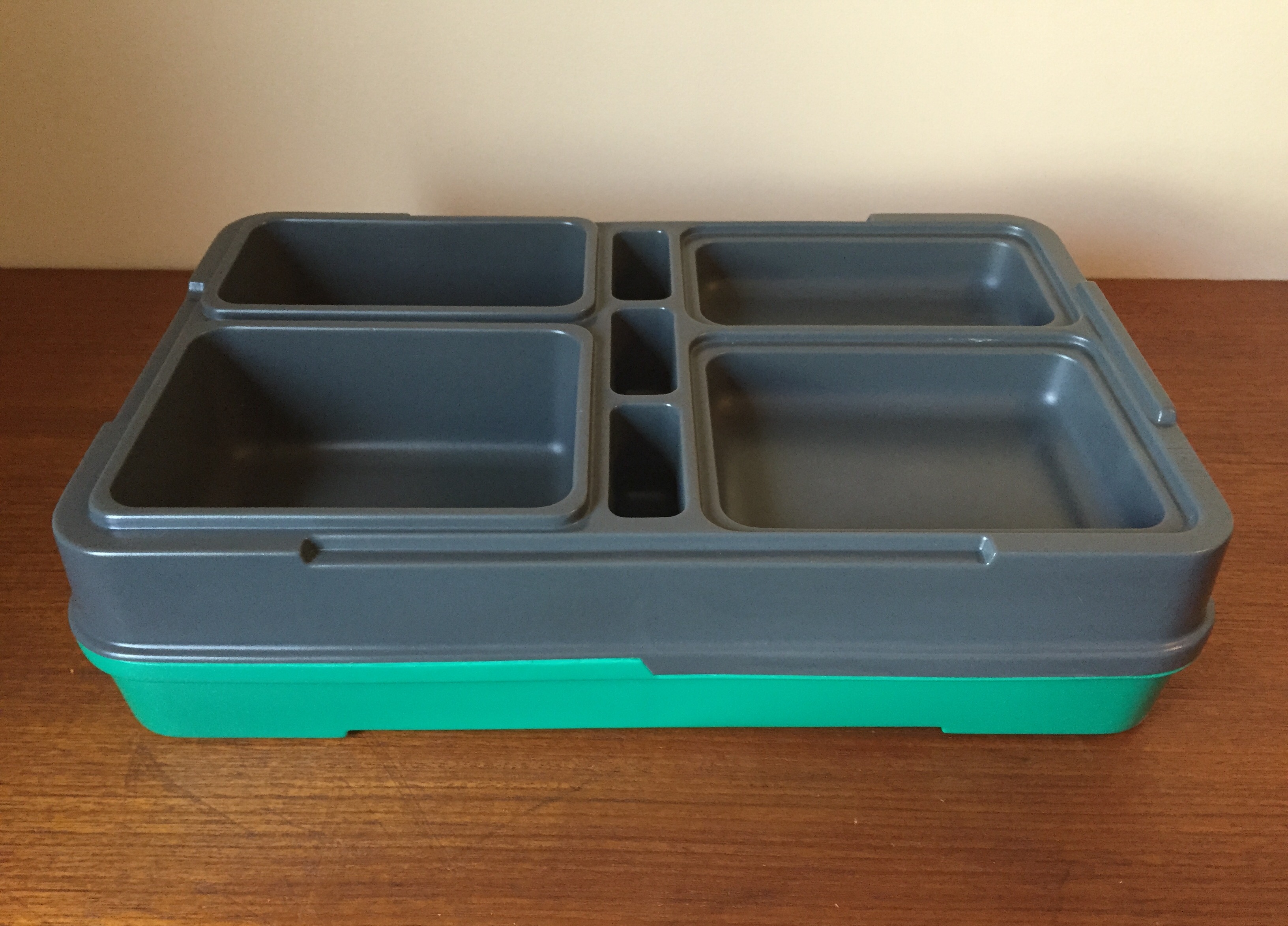 INSTITUTIONAL DESIGN: Inmate Meal Tray by Scott Graham at Coroflot.com