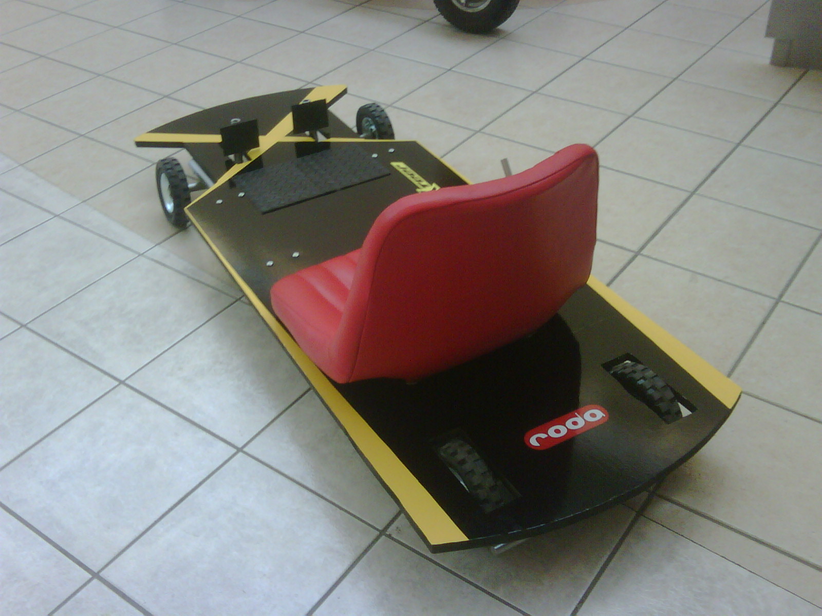 Proyecto Vehiculo Deslizador Xteer by Julian Parra at Coroflot.com