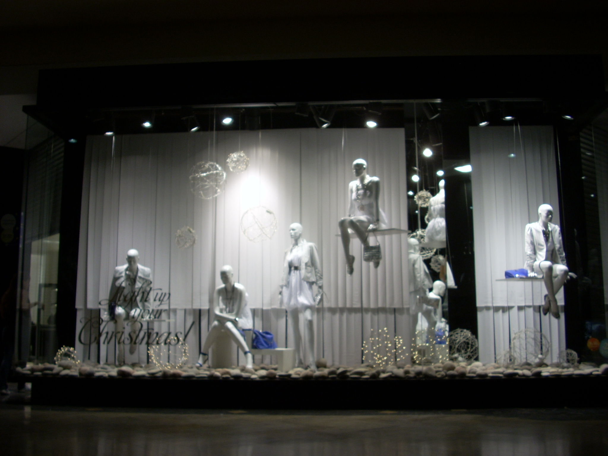 Shop Windows by Polo Creativo Desarrollo de Productos. at Coroflot.com