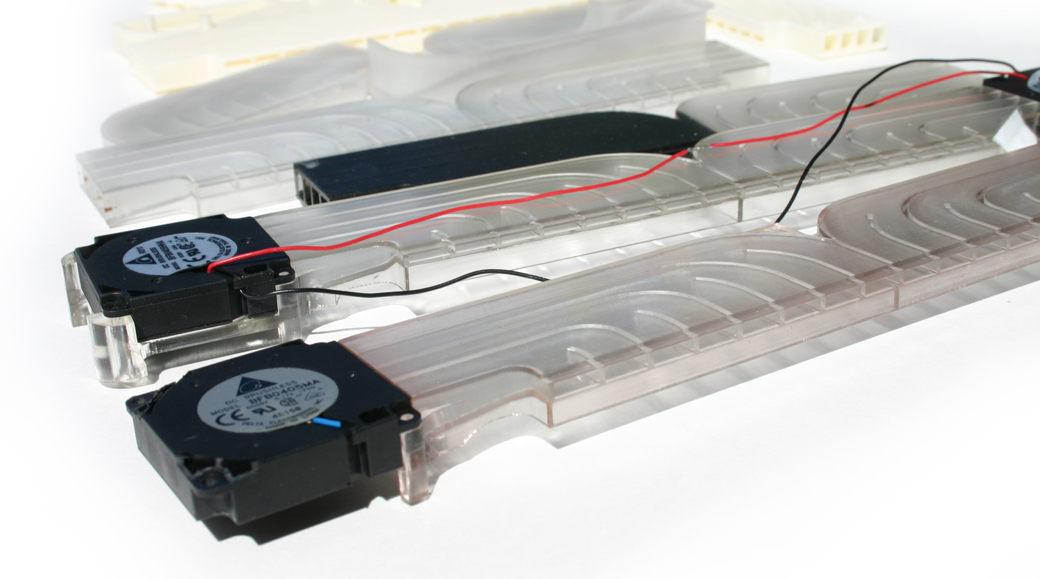 AIRBAR: Laptop Cooling Bar by Dann Dykas at Coroflot.com