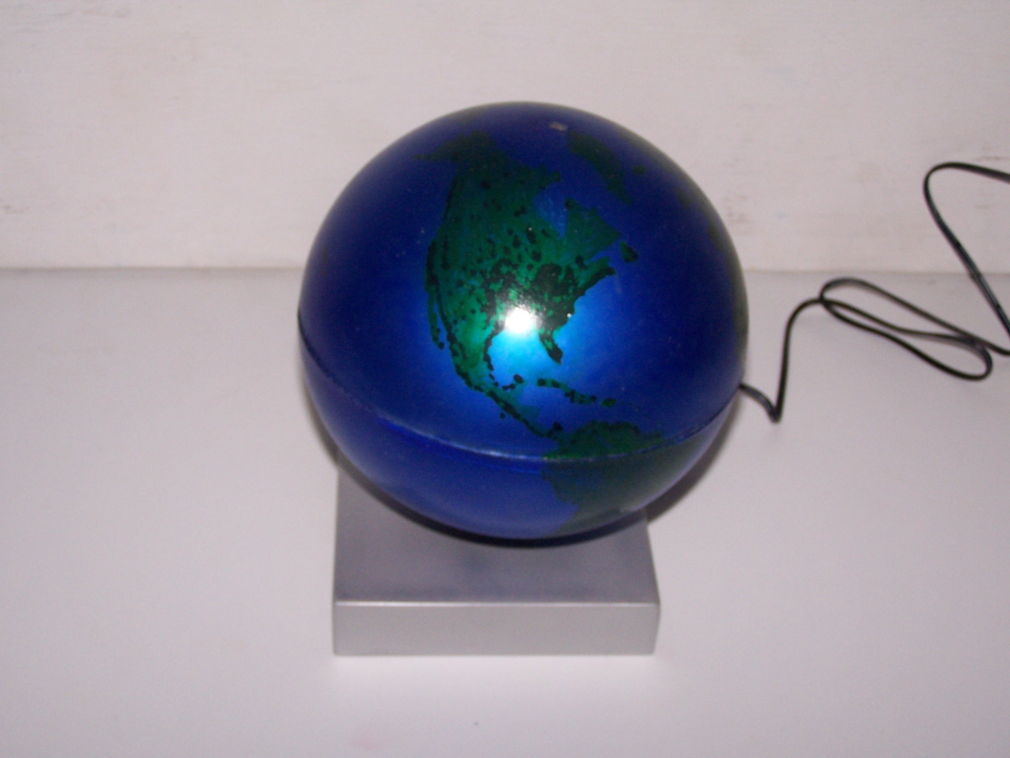 Levitating Globe by Kevin Gebhardt at Coroflot.com