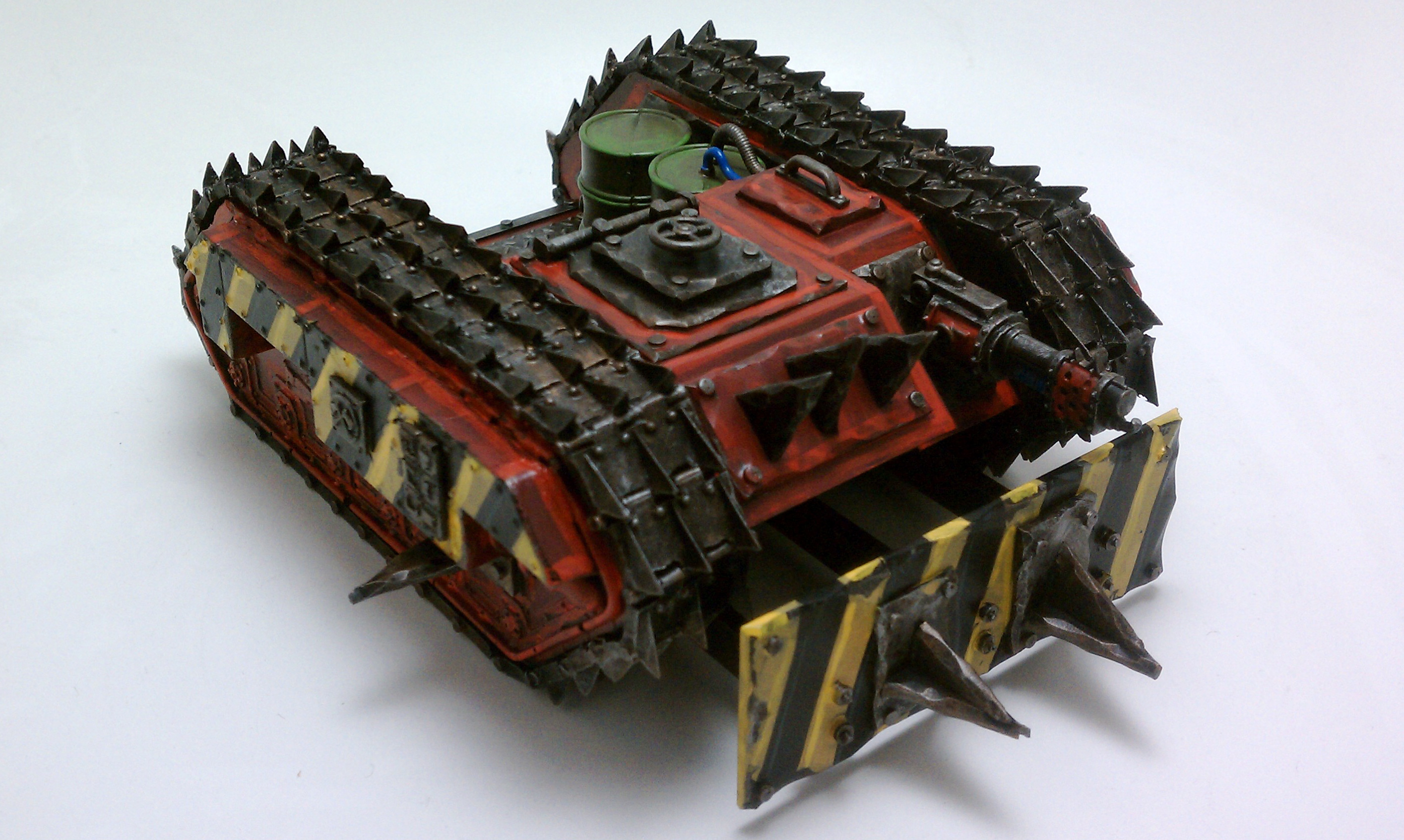 28mm Post-Apocalyptic Tank by Patrick Fleckenstein at Coroflot.com