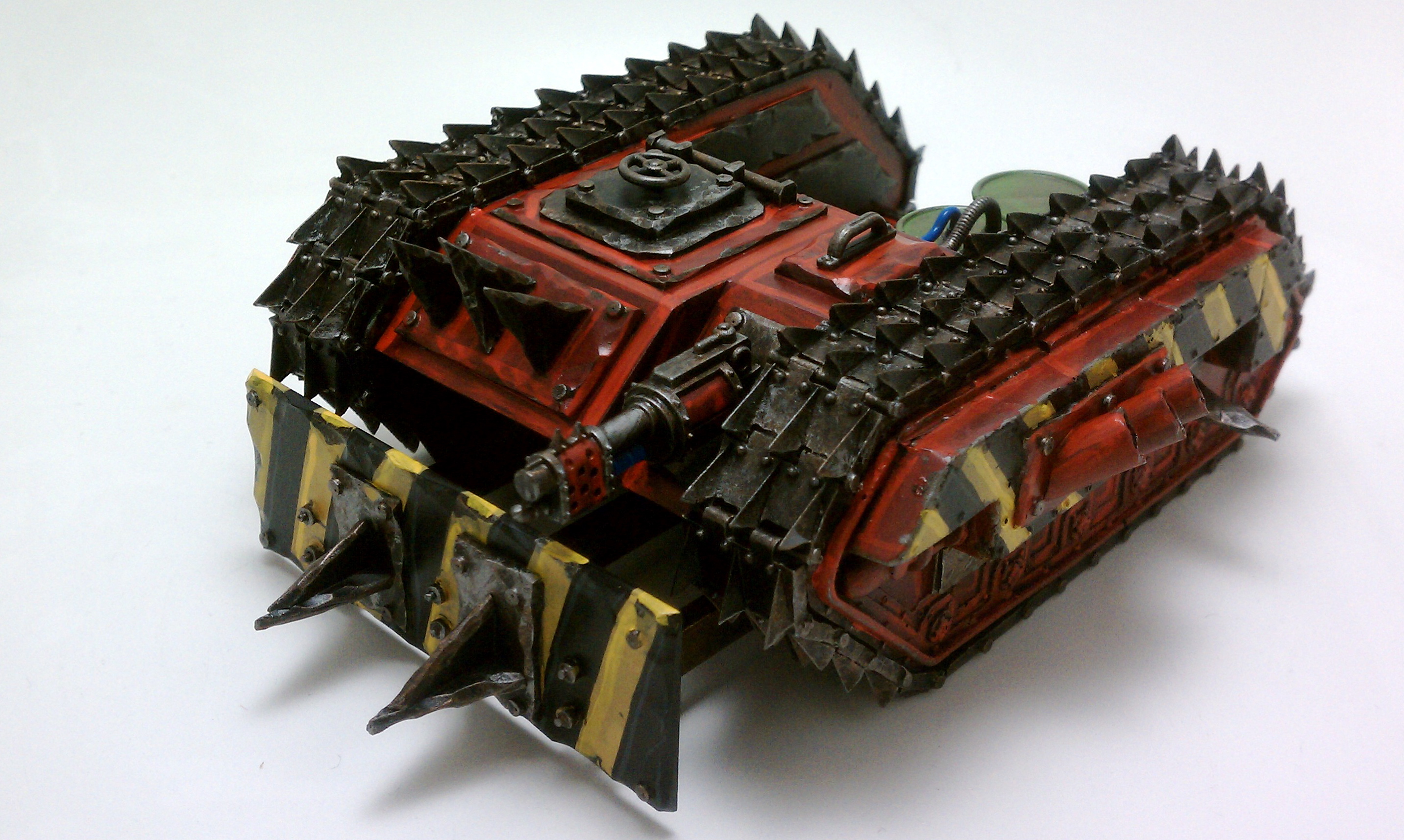 28mm Post-Apocalyptic Tank by Patrick Fleckenstein at Coroflot.com