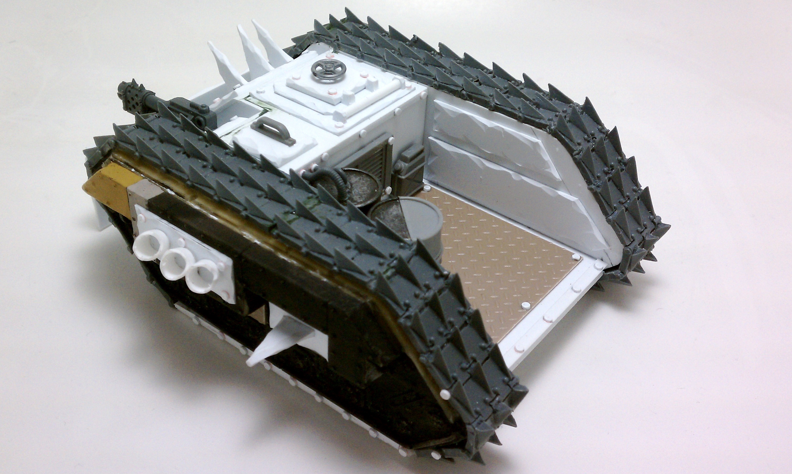 28mm Post-Apocalyptic Tank by Patrick Fleckenstein at Coroflot.com