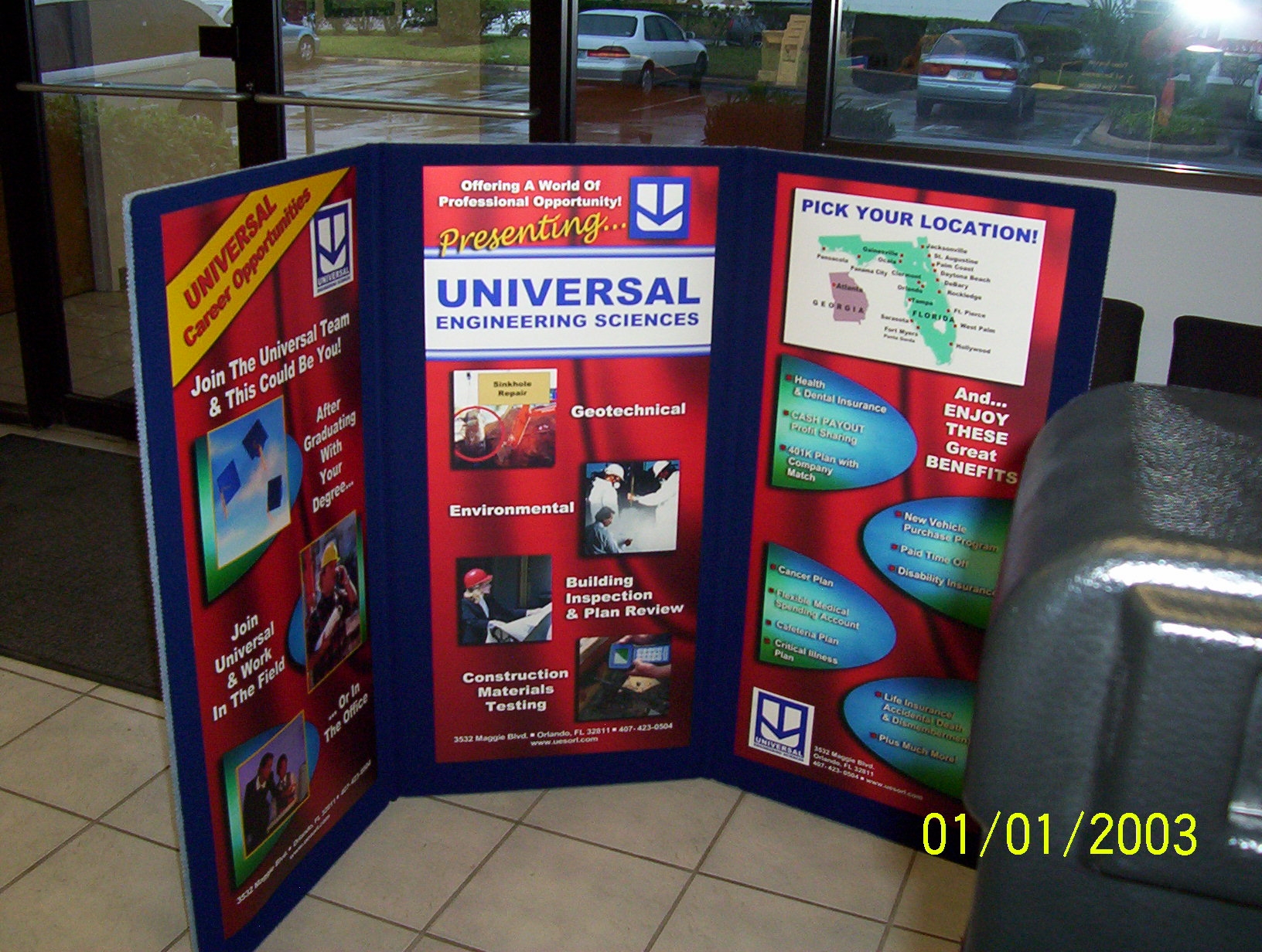 Table-Top Trade Show Display by Mary Diaz at Coroflot.com