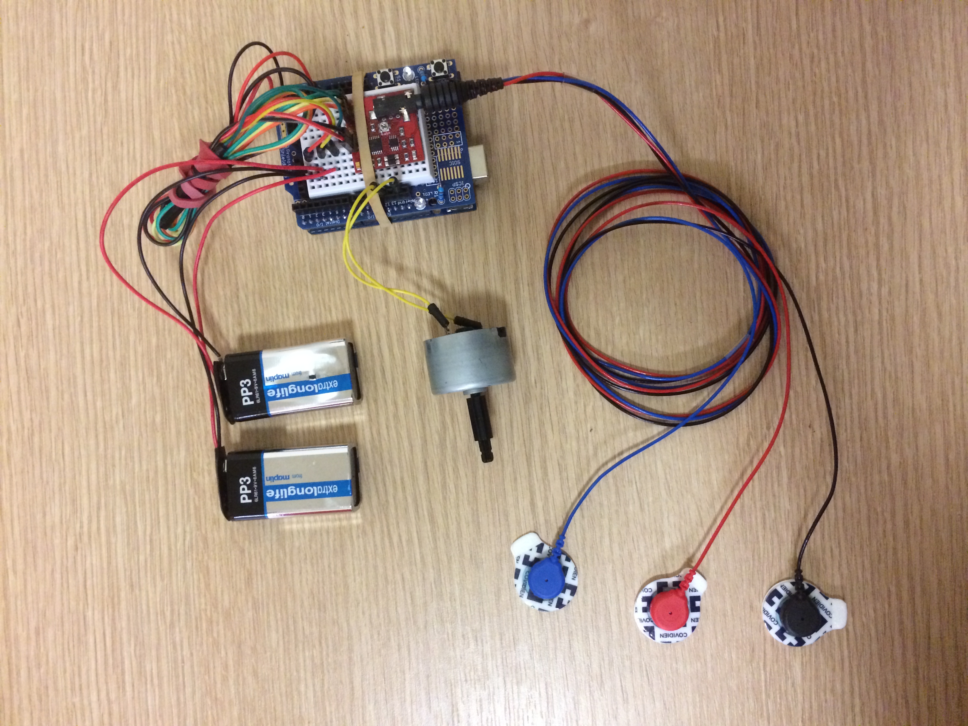 Low-cost prosthesis by Matthew Thompson at Coroflot.com