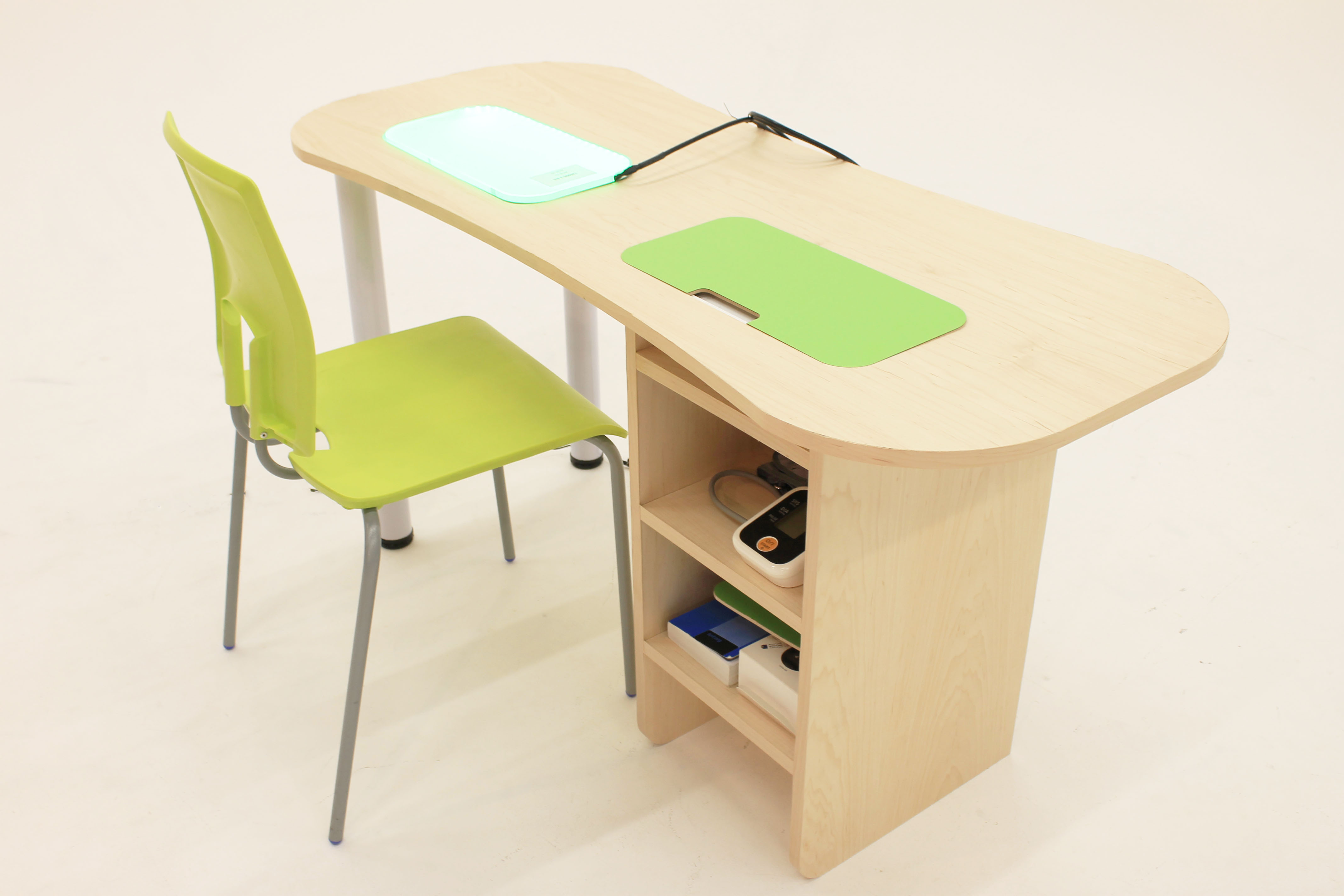 Ellie Consultation Desk by Nnenne Nzewi at Coroflot.com