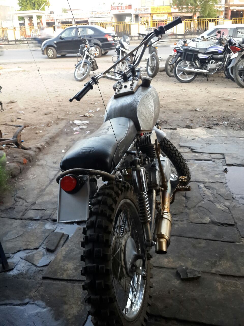 Suzuki Samurai modified by Rakshit Shastry at Coroflot.com