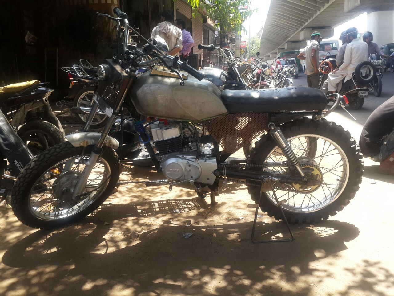 Suzuki Samurai modified by Rakshit Shastry at Coroflot.com