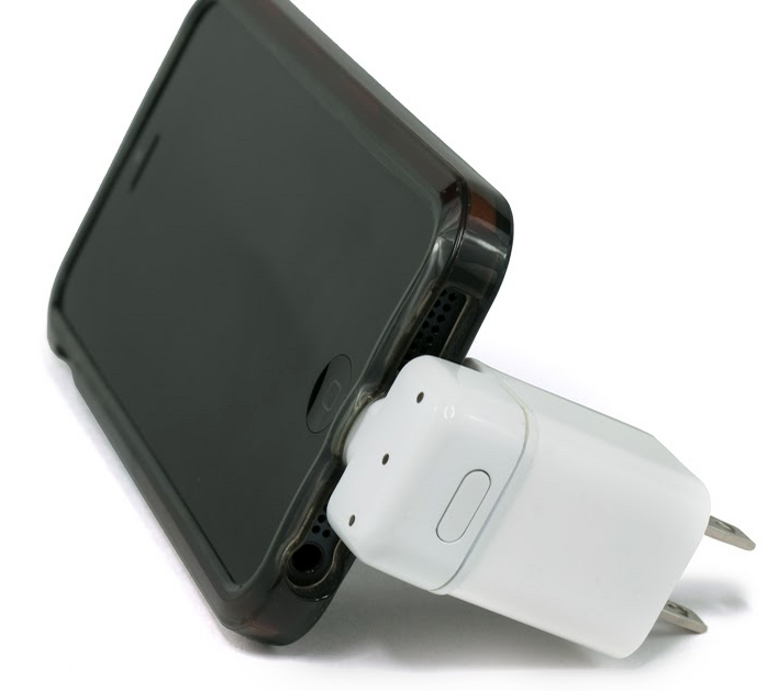 PocketDock: Worlds Smallest iPhone Charger by Ben Martinek at Coroflot.com