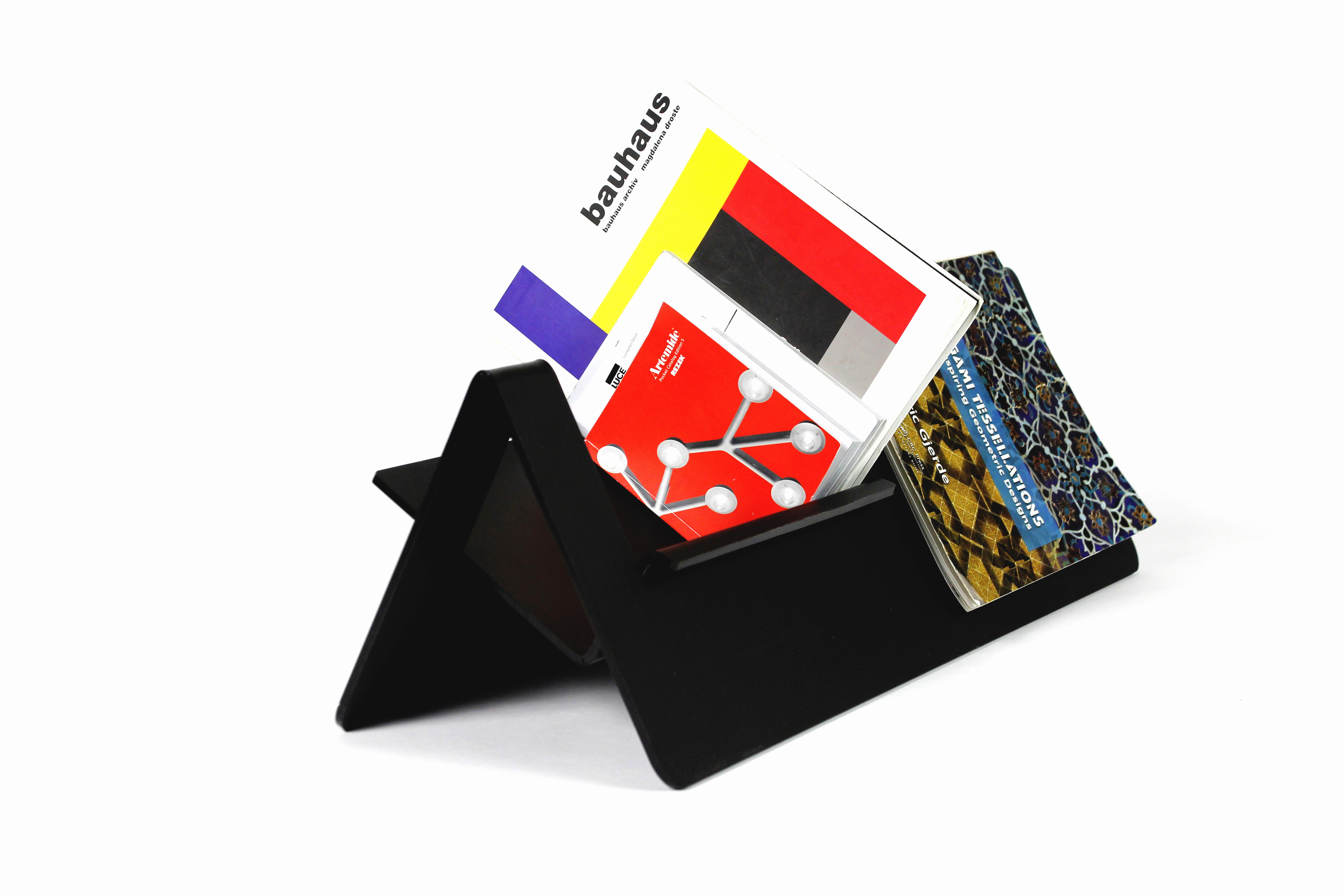 Tri Fold Stand by RICHIE Y CHEN at Coroflot.com