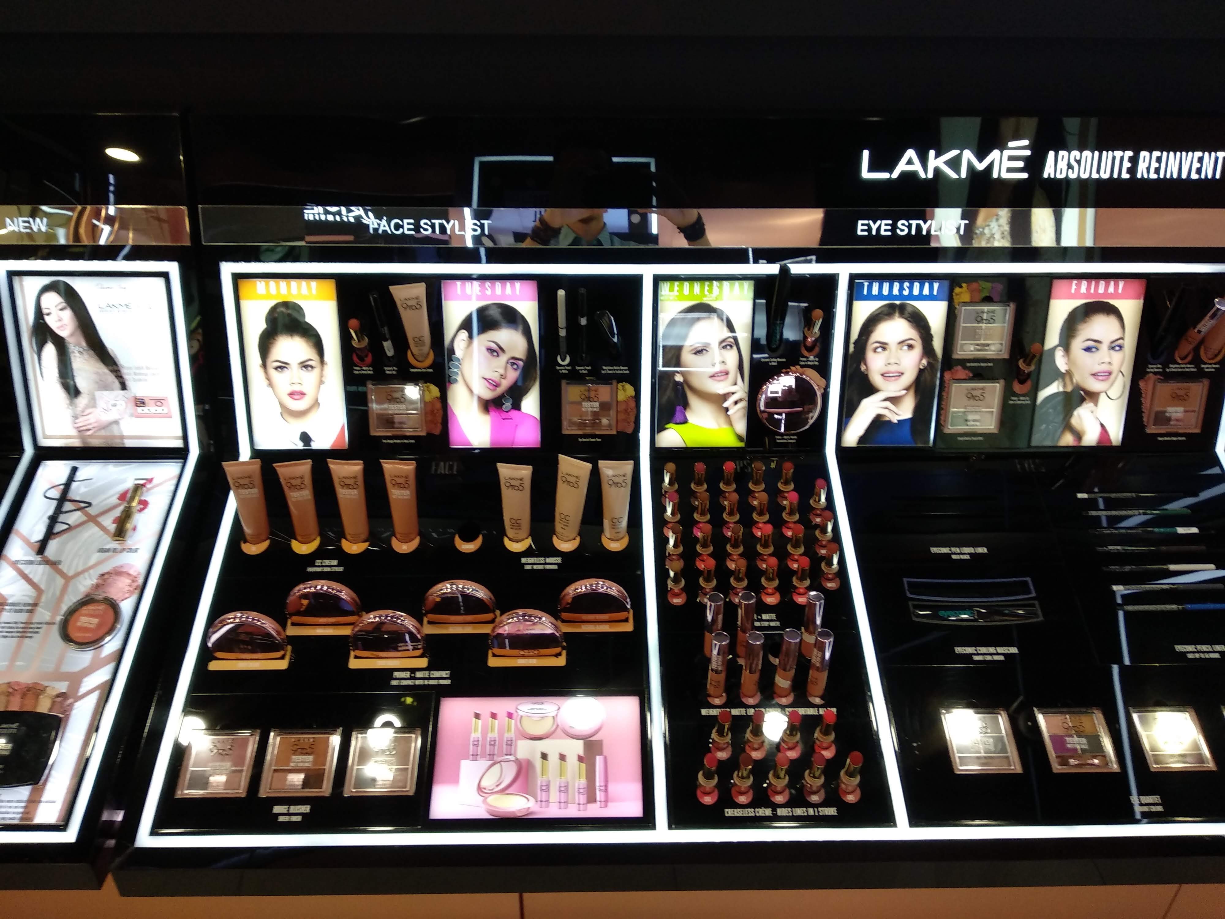 Tester Bar Display for Cosmetic product by Aryo Anindito at Coroflot.com